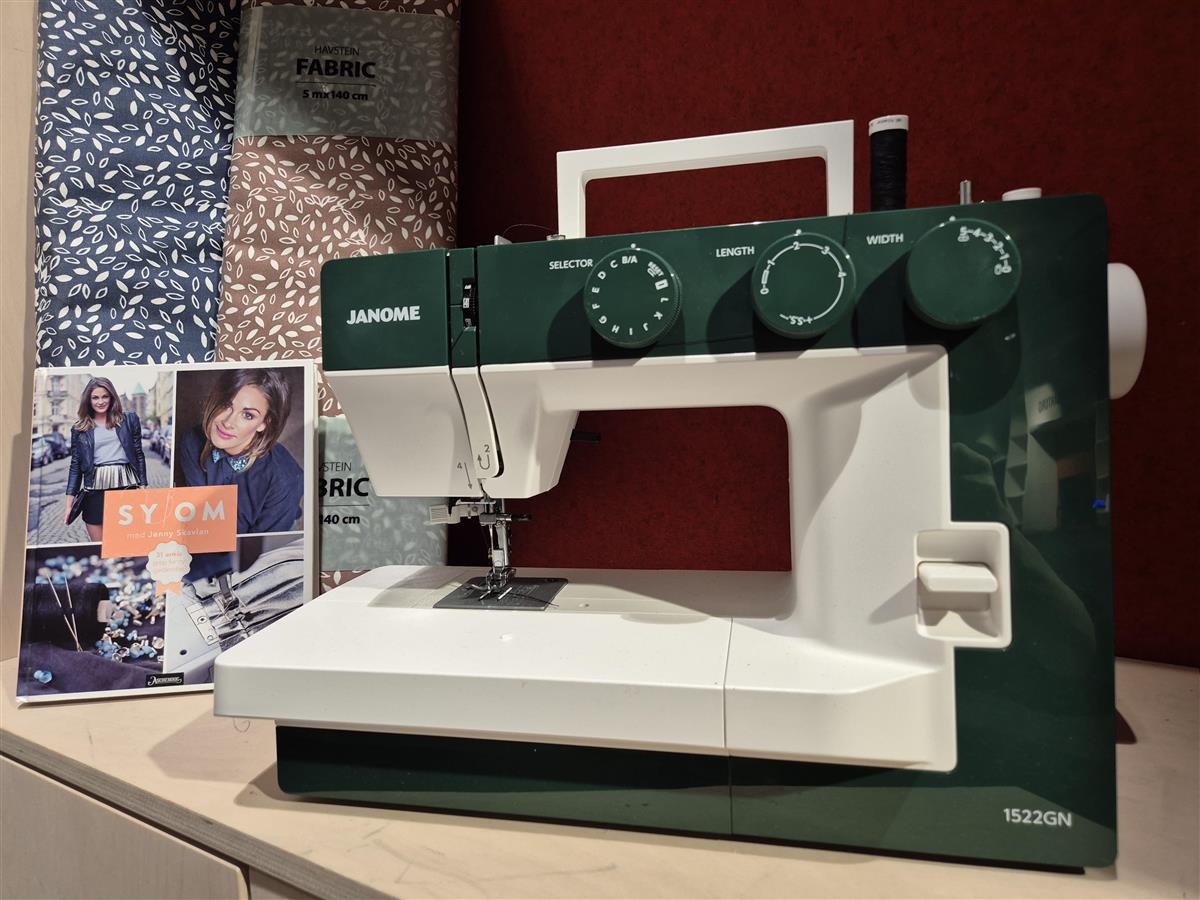 No kan du bruke symaskin på biblioteket. - Ulstein bibliotek